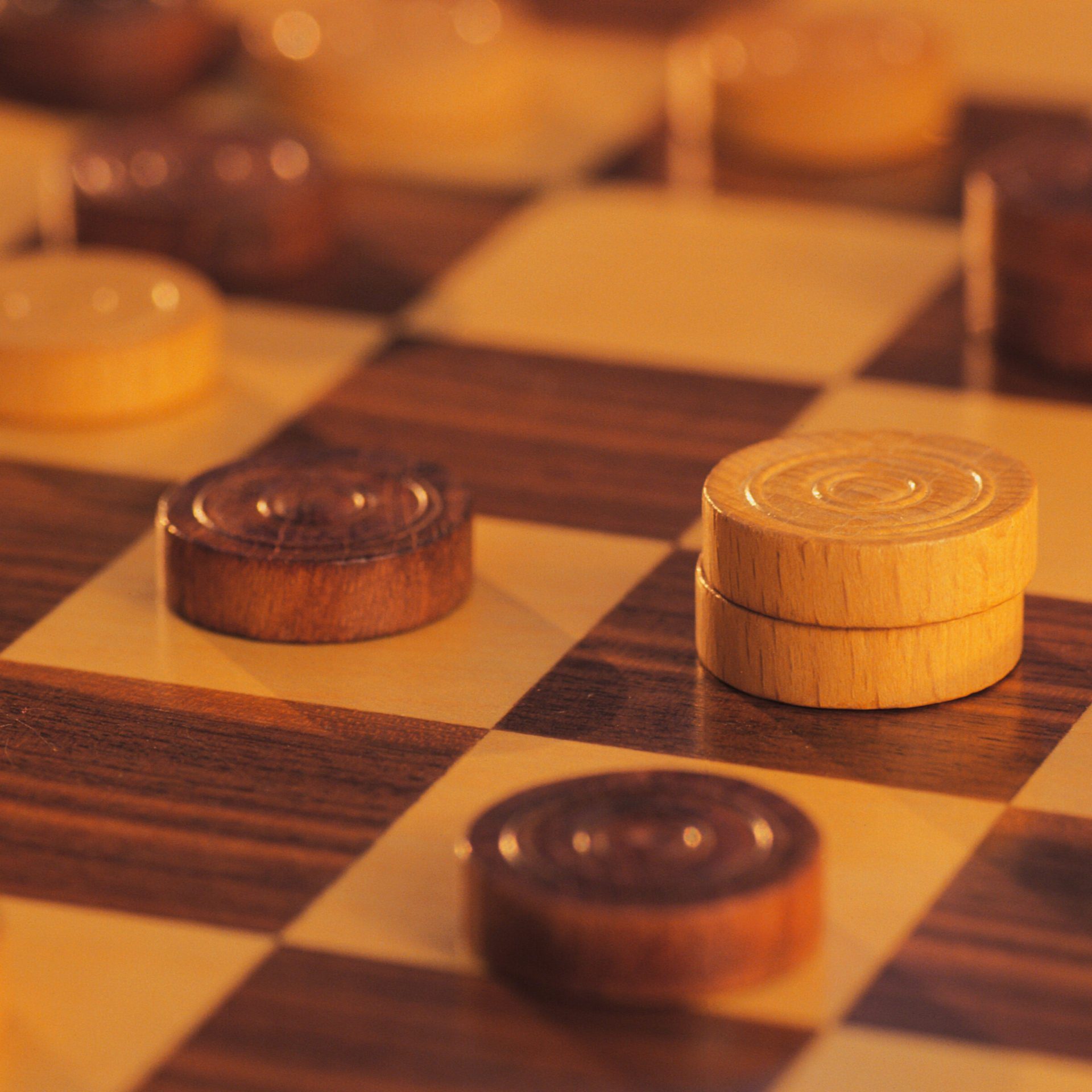 Checkers / Draughts (Chequers) Instructions - House of Marbles